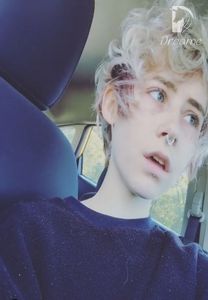 The Omega And The Possessive Alpha (BxB)-Dreame